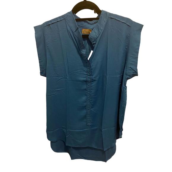 Skemo | Tops | New Skemo Beaded Short Sleeve Top In Blue | Poshmark